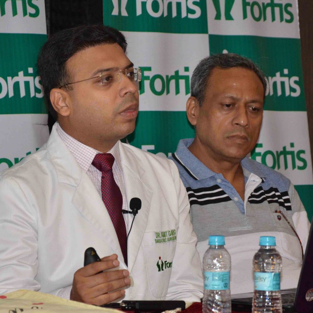 Dr Amit Garg with his patients at Press Conference 20 July 2019 at Moga, Punjab - Dr.Amit Garg