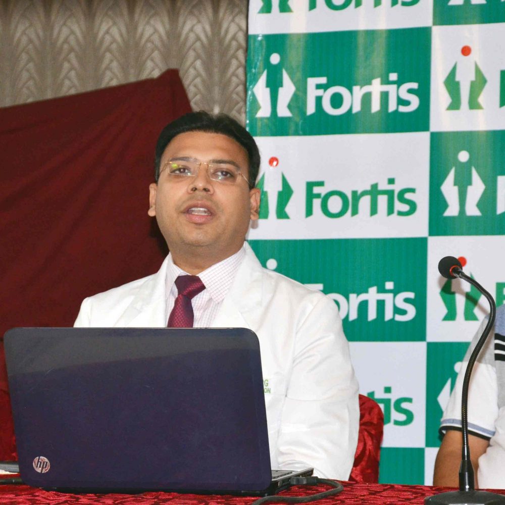 Dr Amit Garg with his patients at Press Conference 20 July 2019 at Moga, Punjab - Dr.Amit Garg